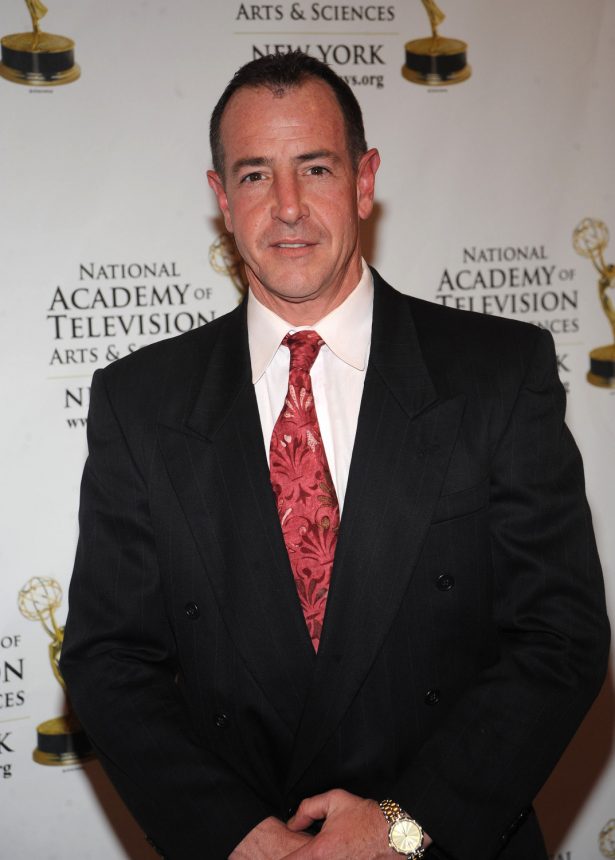 Nev Schulman Offers to Help Dina Lohan Find the 5-Year ‘Boyfriend’ She ...