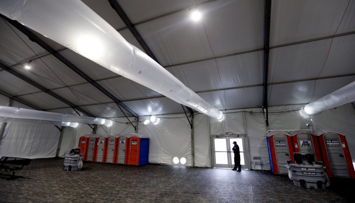 Border Patrol Wants to Build New Tent to Detain Migrants