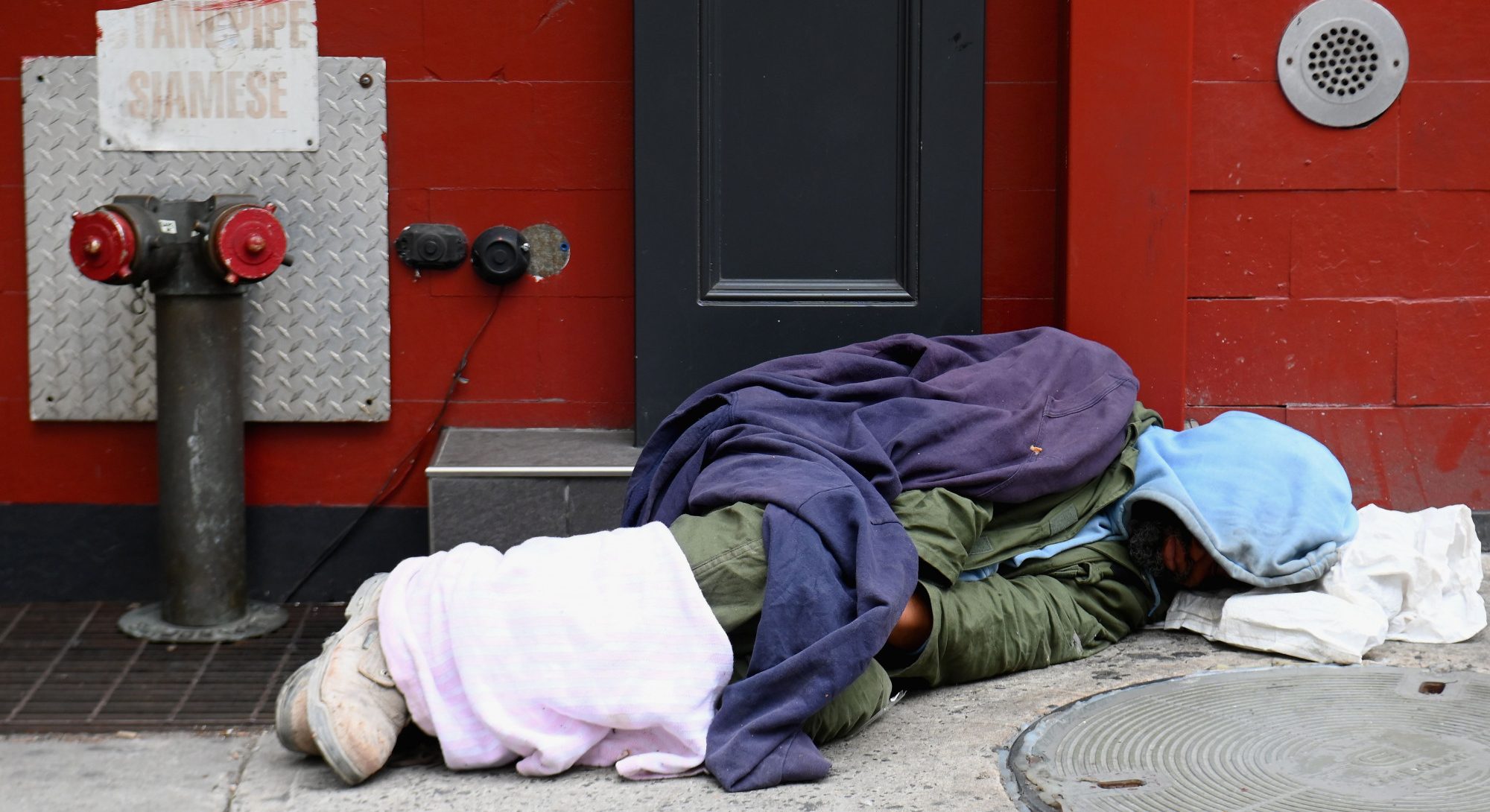 Thousands Petition to Relocate New York Homeless
