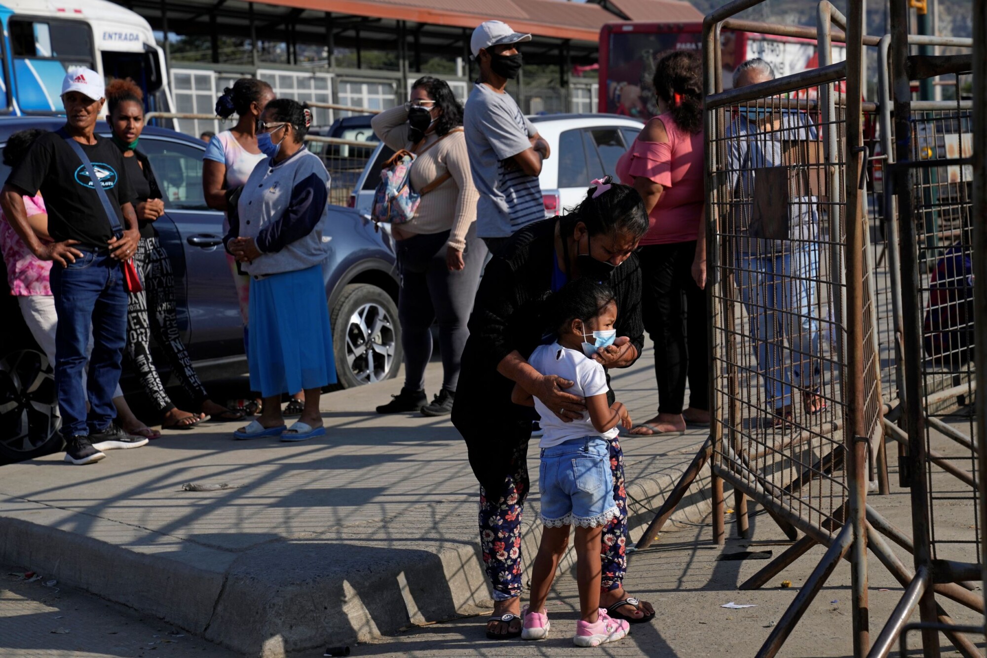 Fighting Among Prison Gangs in Ecuador Kills 22, Injures 80