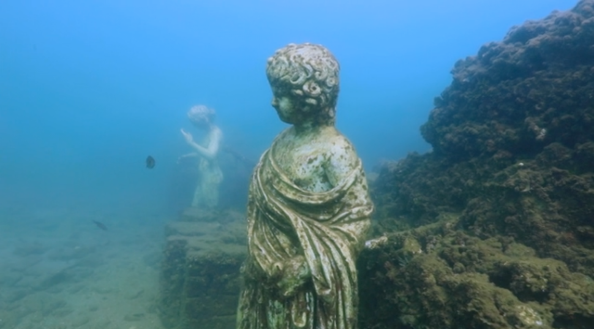 Exploring the Ruins of a Submerged Roman City