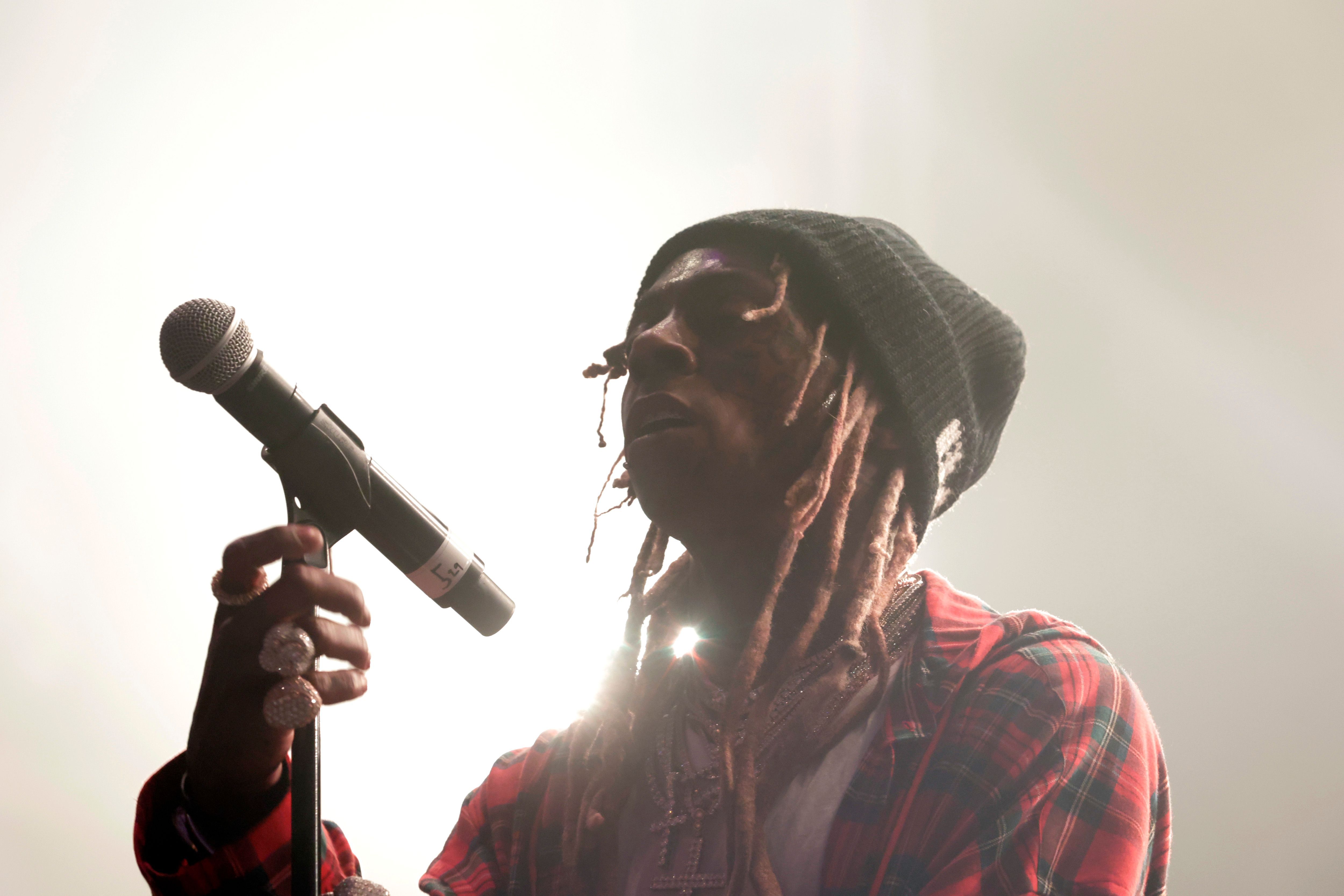 Rapper Lil Wayne Mourns Death of Officer Who Saved His Life